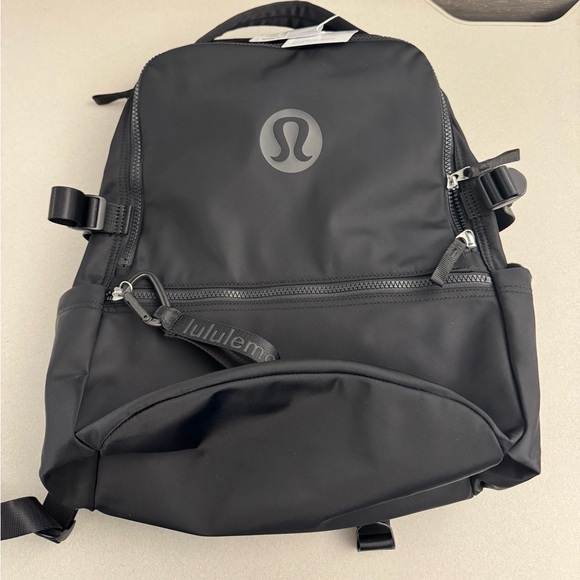 lululemon athletica | Bags | Nwt Lululemon New Crew Backpack 22l Logo ...